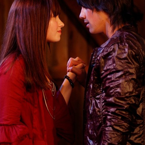 Camp Rock Mitchie And Shane Kiss