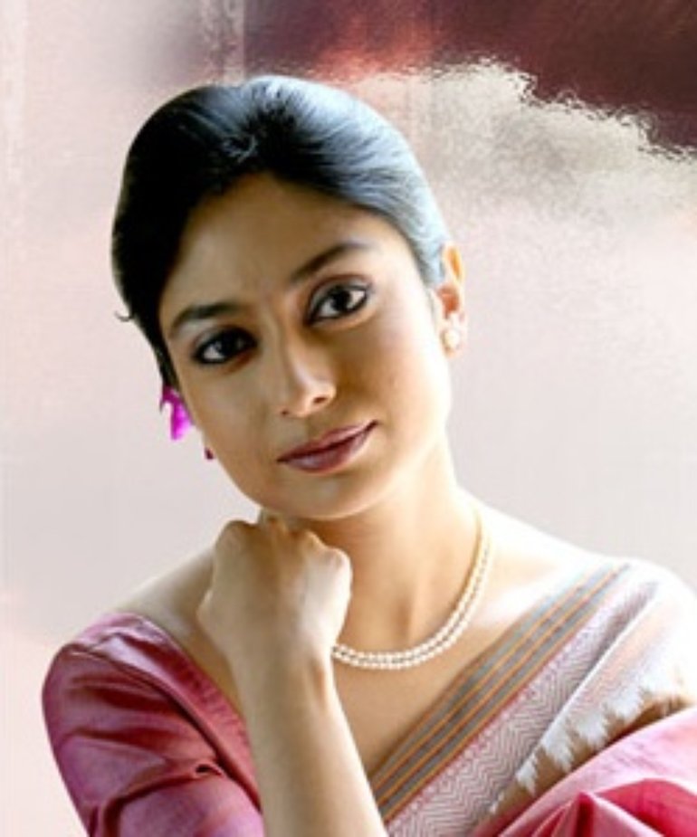 Kamalini Mukherjee Singer