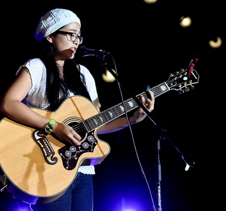 Zia Quizon Album