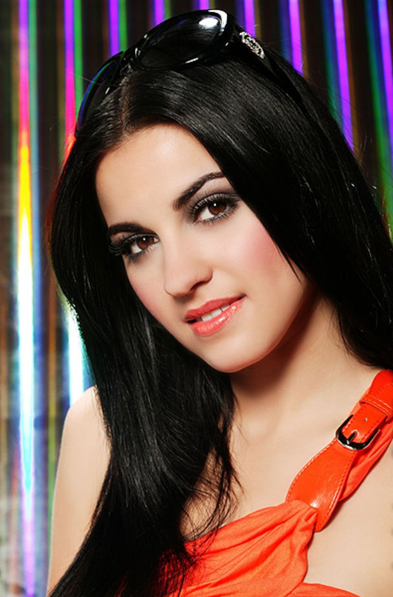Makeup Maite Perroni | Saubhaya Makeup