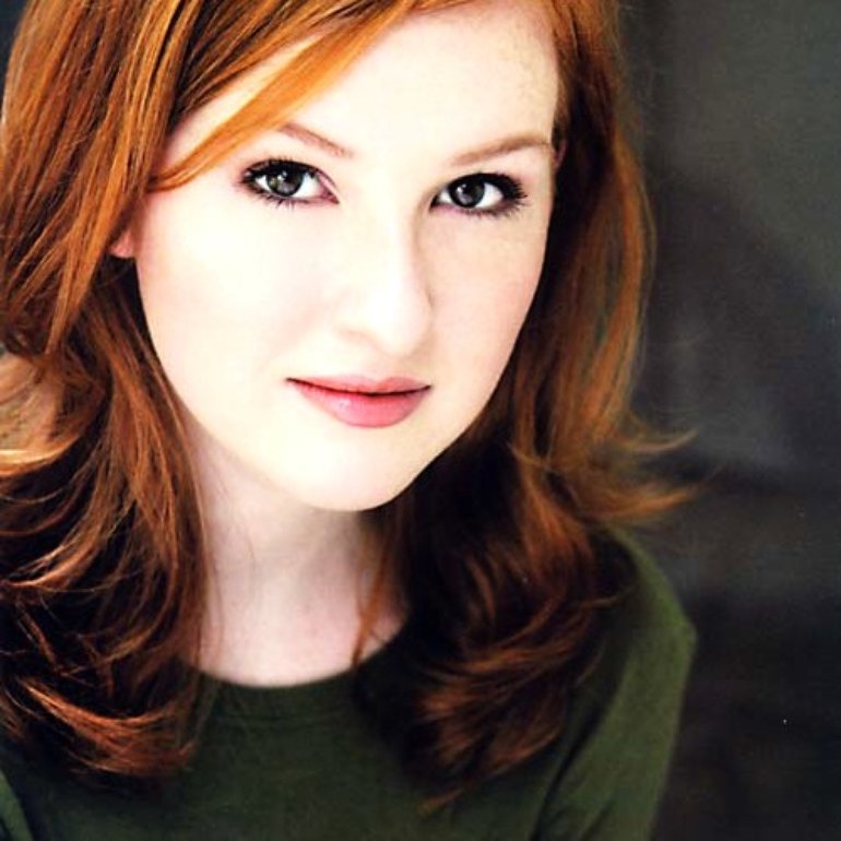 Erin Mackey's Instagram, Twitter & Facebook on IDCrawl