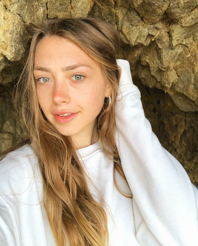 Grace Baker's Instagram, Twitter & Facebook on IDCrawl
