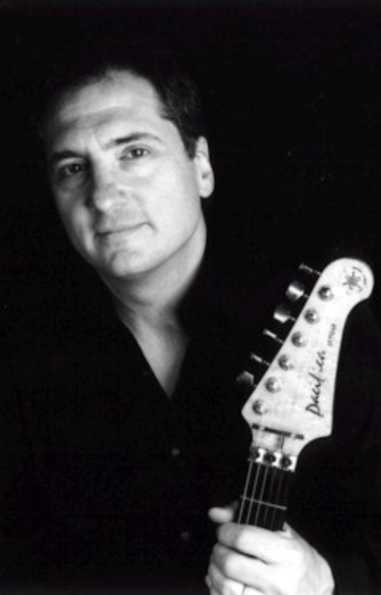 Chuck Loeb's Instagram, Twitter & Facebook on IDCrawl