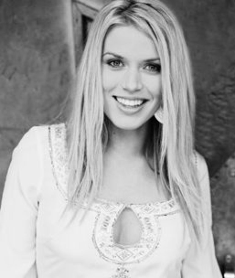 Kiera Lee's Instagram, Twitter & Facebook on IDCrawl