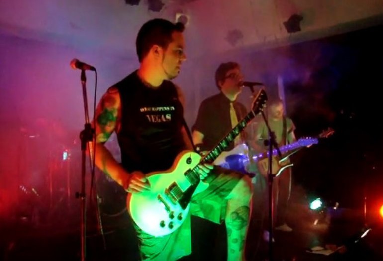 Domingos de punk: (en el recuerdo) Collision Course - Bandas y Discos ...