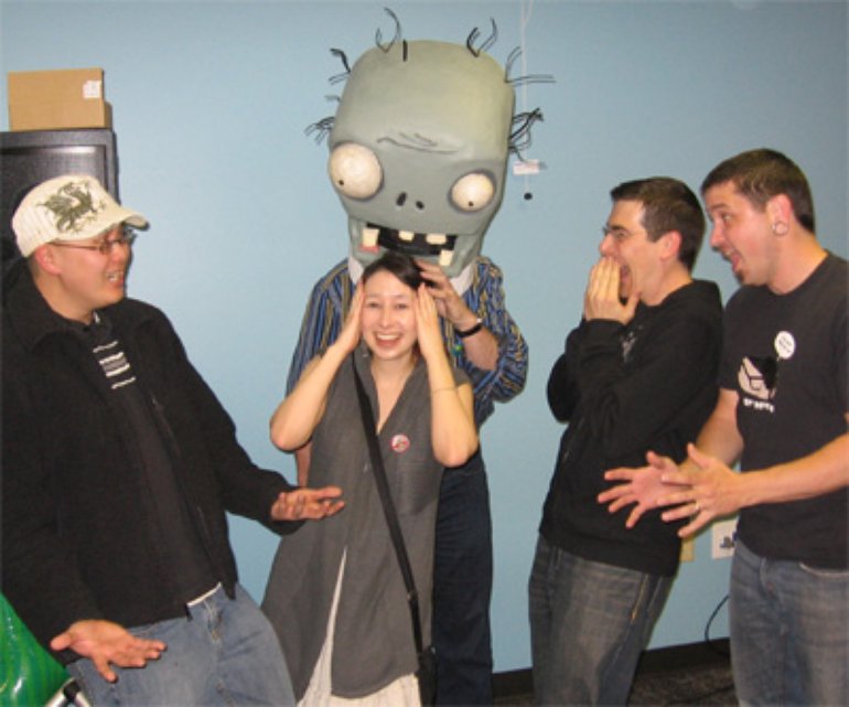 Laura Shigihara's Instagram, Twitter & Facebook on IDCrawl