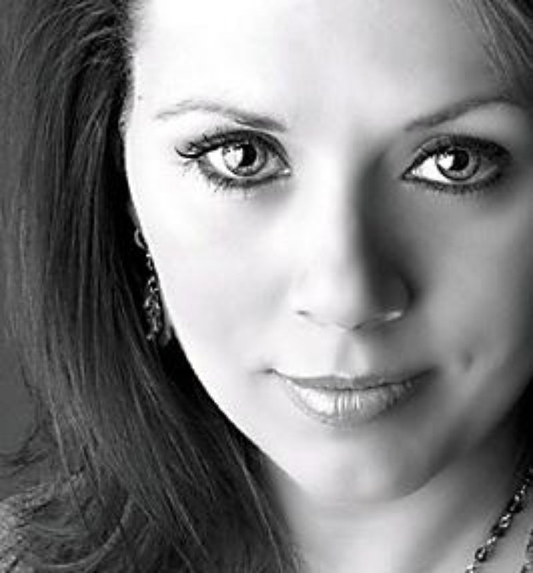 Julie Reeves's Instagram, Twitter & Facebook on IDCrawl