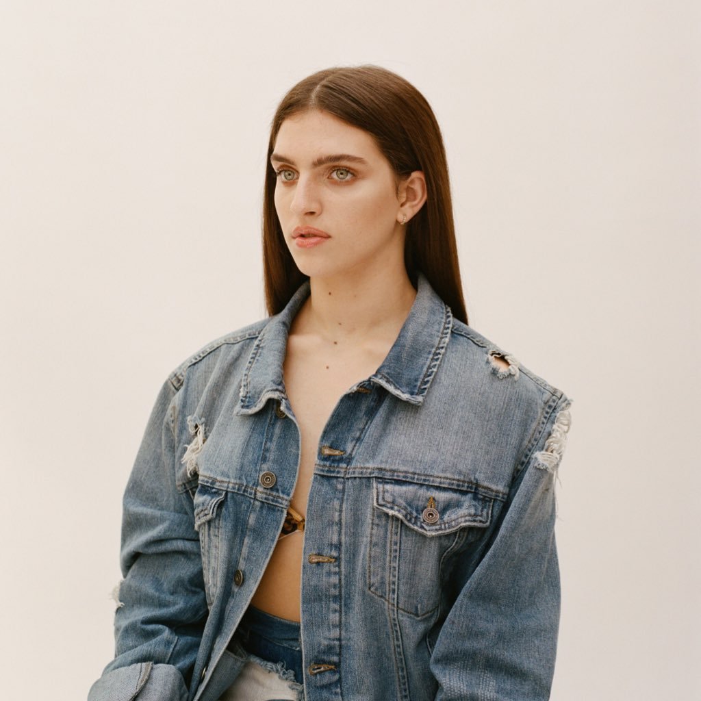 Mae Muller biography | Last.fm