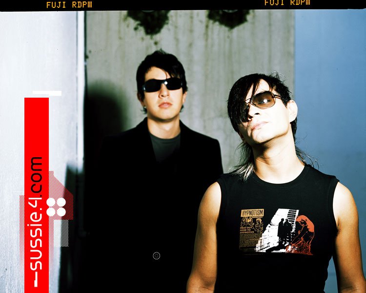 On Time | Sussie 4 | 8tracks radio