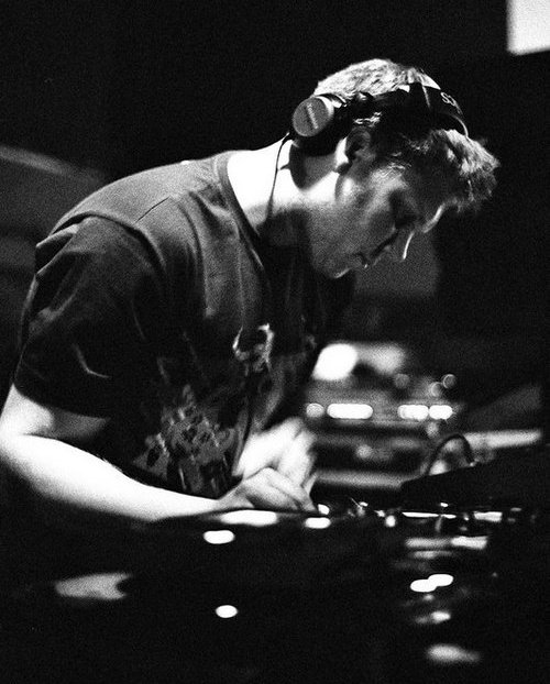 Distance music, videos, stats, and photos | Last.fm