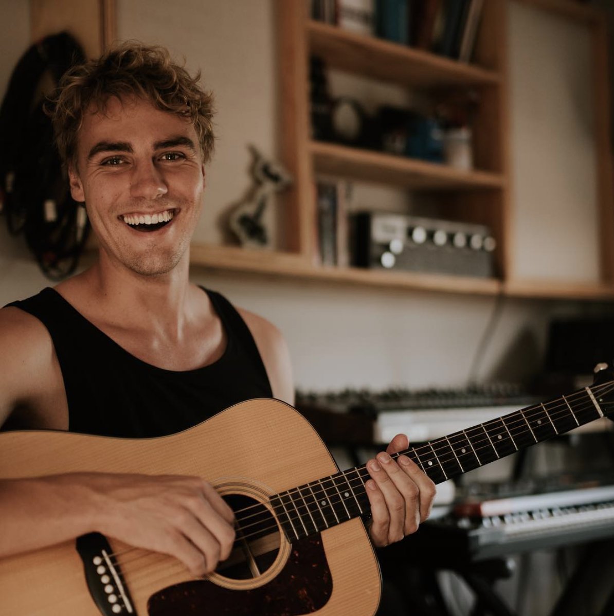 Hein Cooper biography | Last.fm