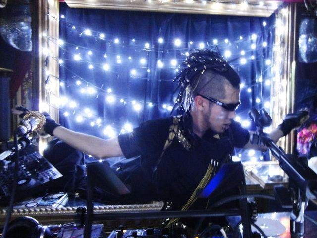 Betwixt & Between music, videos, stats, and photos | Last.fm