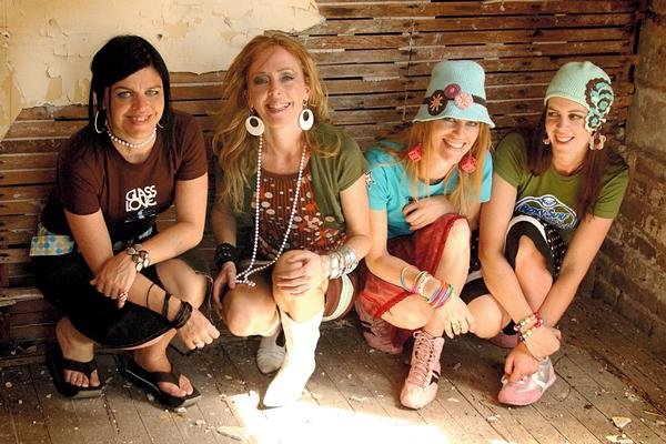 Screaming Orphans biography | Last.fm