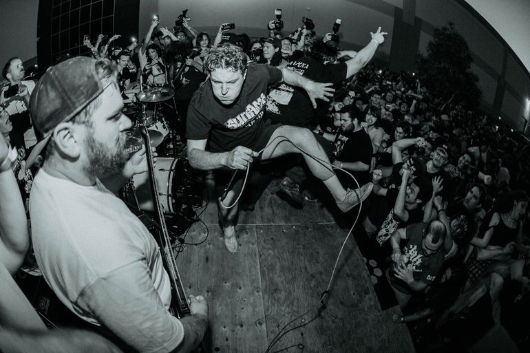 Drain music, videos, stats, and photos | Last.fm