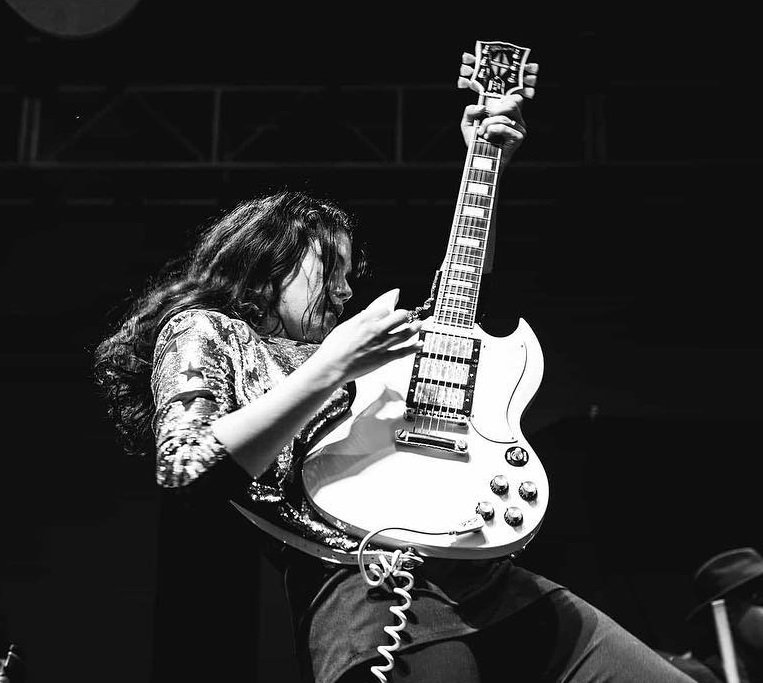 Liz Brasher biography | Last.fm