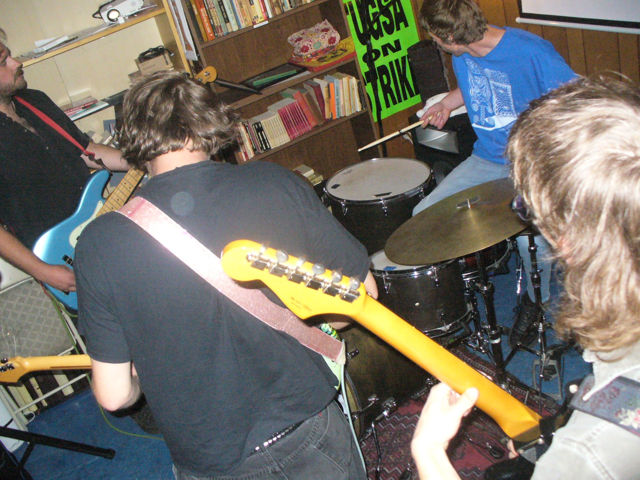 Gash music, videos, stats, and photos | Last.fm