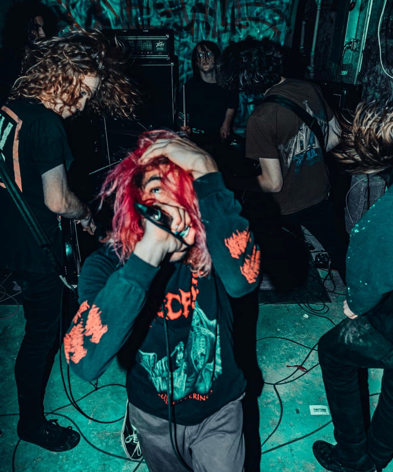 Binary music, videos, stats, and photos | Last.fm