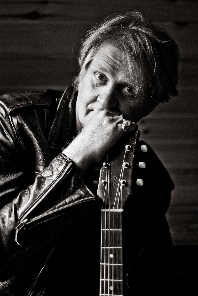 Mad Mad World Tom Cochrane