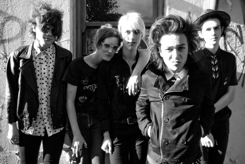 Chicks Who Love Guns Music Videos Stats And Photos Lastfm