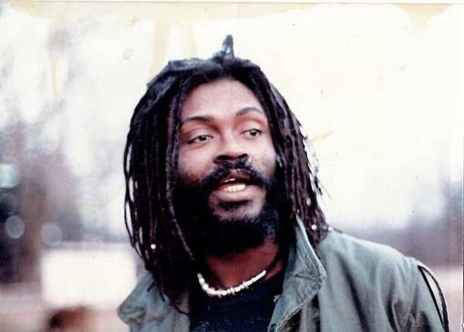 Perry Burnett's Instagram, Twitter & Facebook on IDCrawl