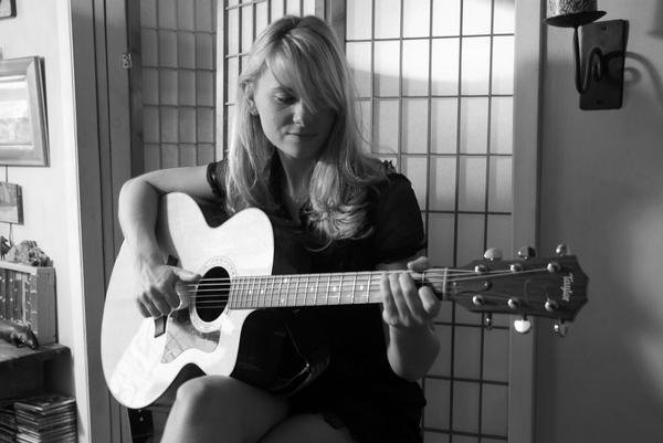 Mariana Bell music, videos, stats, and photos | Last.fm