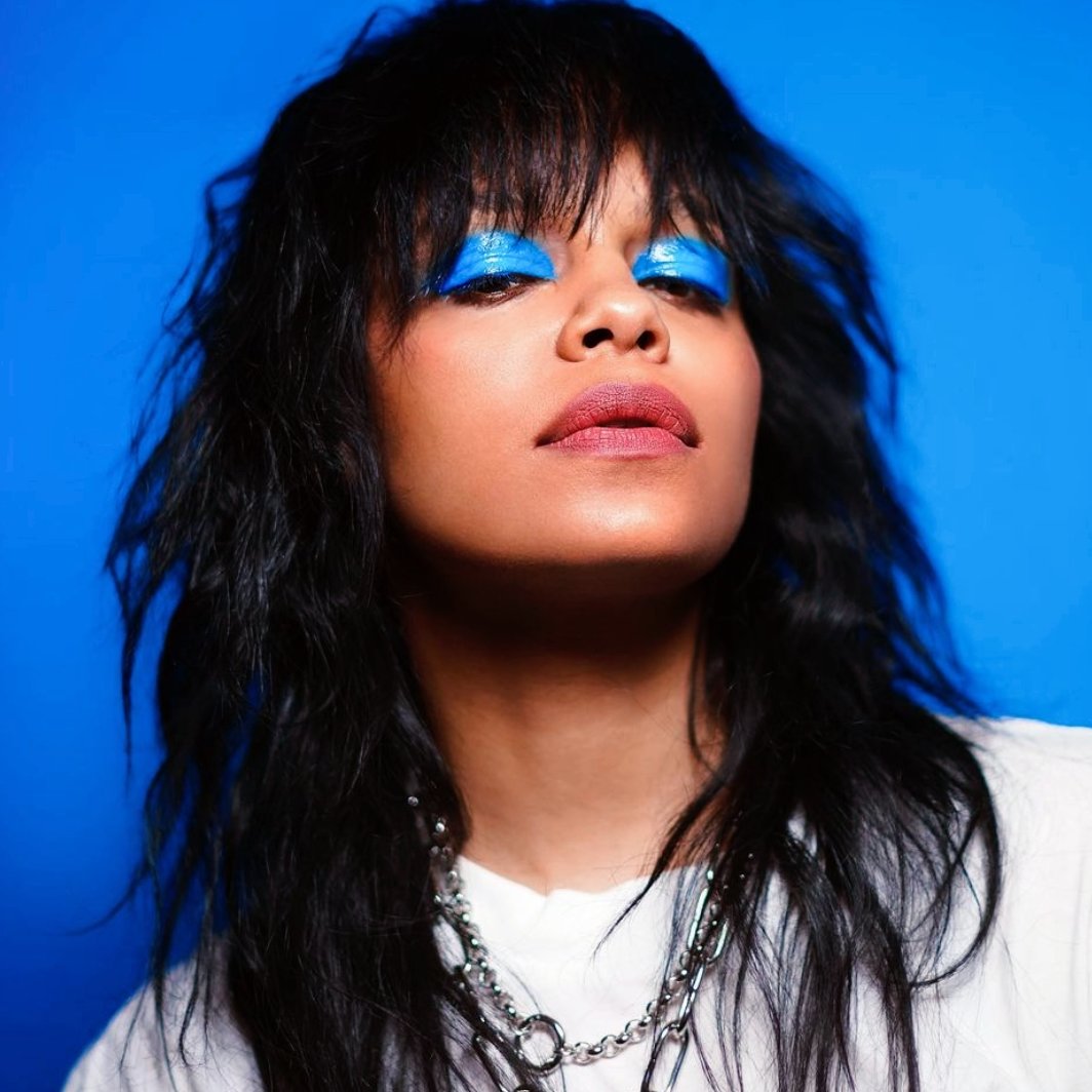 Stuttering | Fefe Dobson | 8tracks radio