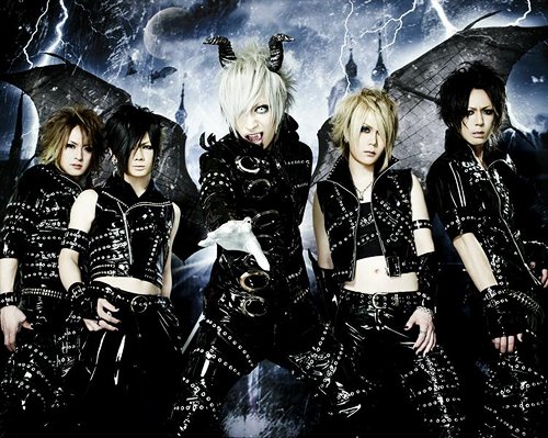 BORN music, videos, stats, and photos | Last.fm