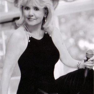 Betsy Brye biography | Last.fm