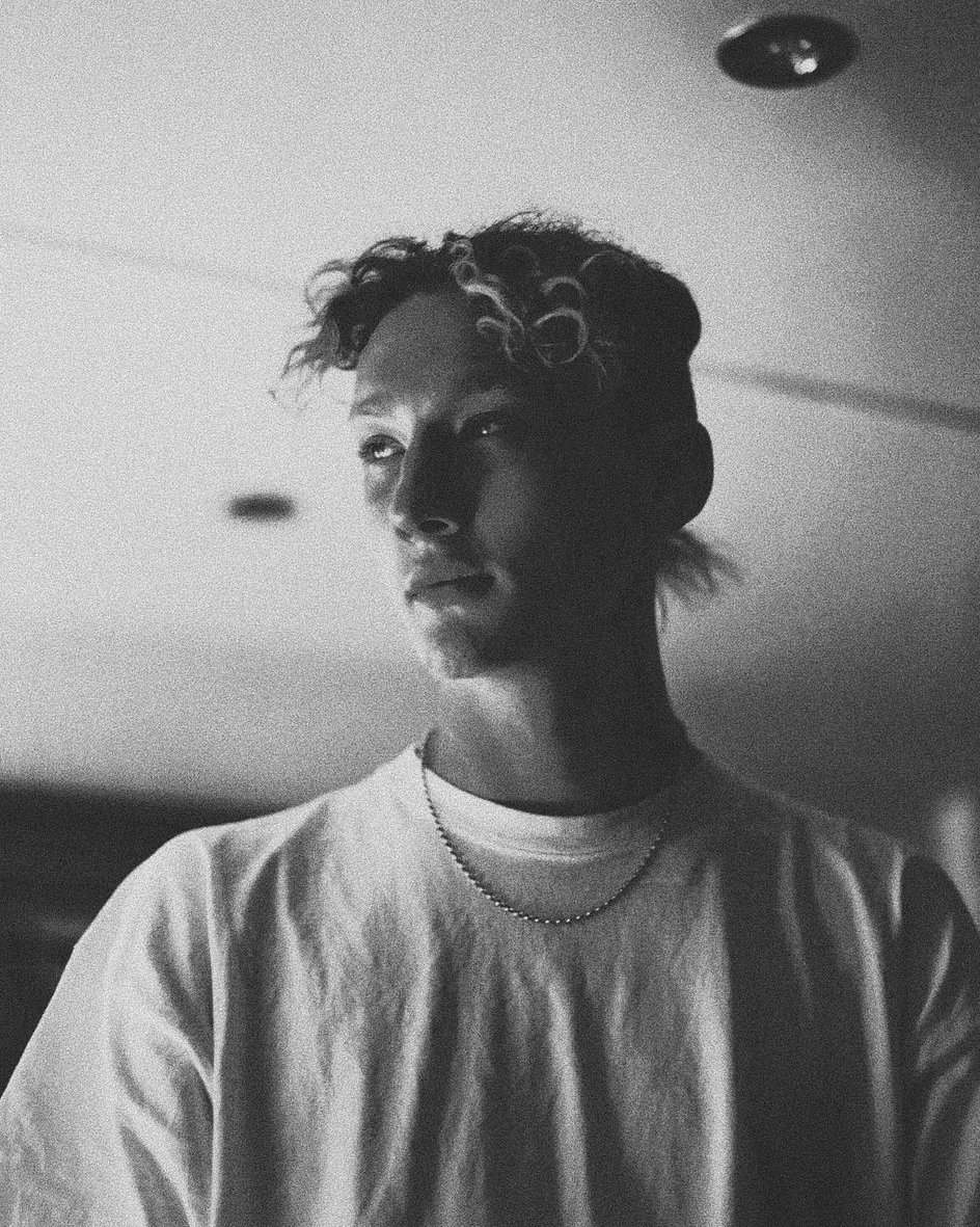 Yellow Days music, videos, stats, and photos | Last.fm