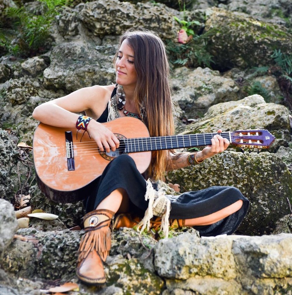 Ayla Schafer biography | Last.fm