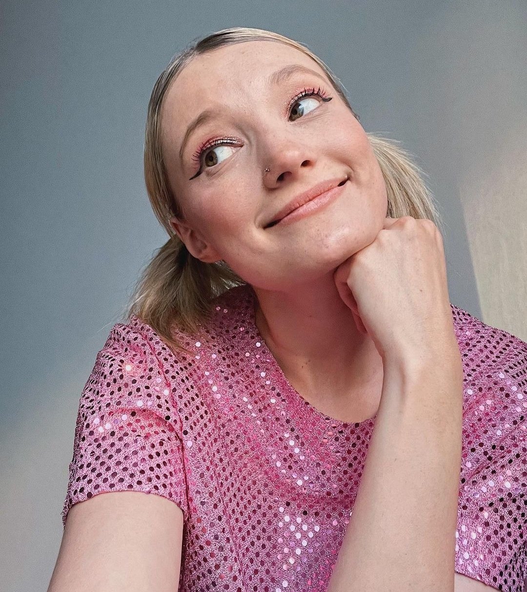 Sara Bee's Instagram, Twitter & Facebook on IDCrawl