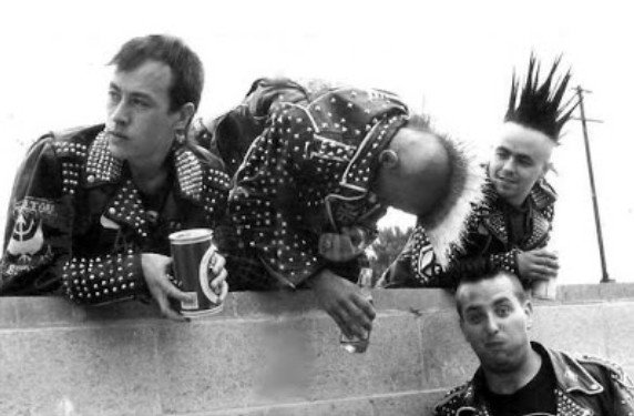 Plin de umor tremurând Destul de final conflict band amăgire ...