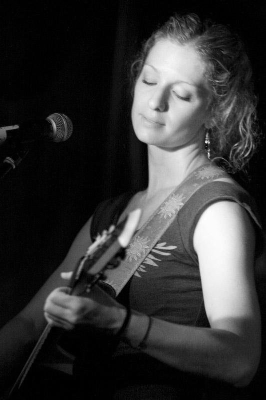 Slow (Mr. Moods Down mix) | Julie Moffitt | 8tracks radio