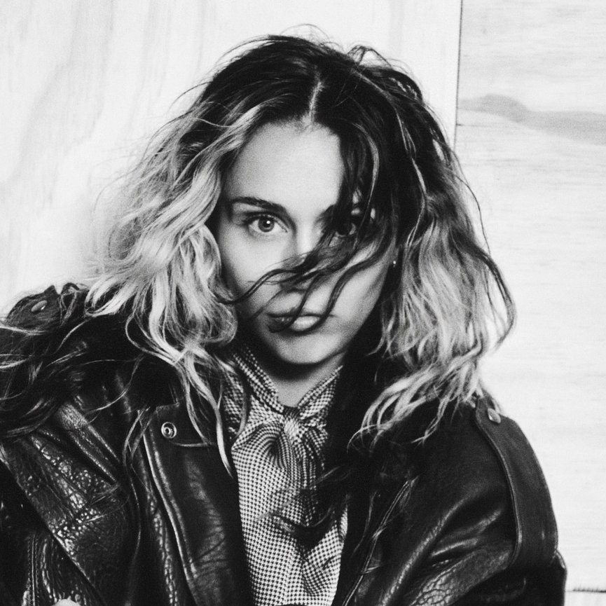 Miley Cyrus 23 Photoshoot