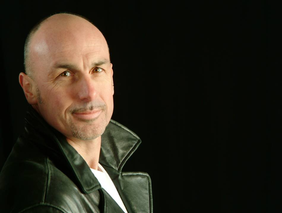 Robin Mark's Instagram, Twitter & Facebook on IDCrawl