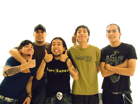 Kamikazee Band