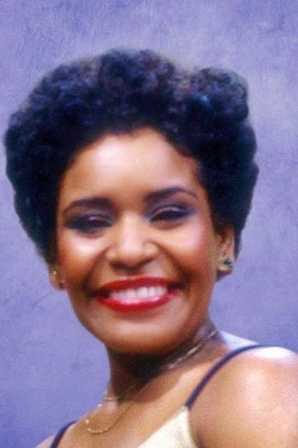 Sheila Hutchinson Biography | The Emotions: Music Group Biography, Age ...