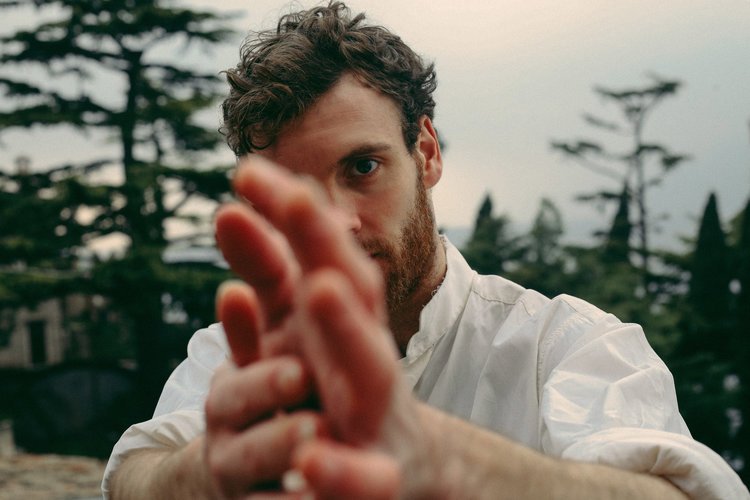 Blanco White age, biography | Last.fm